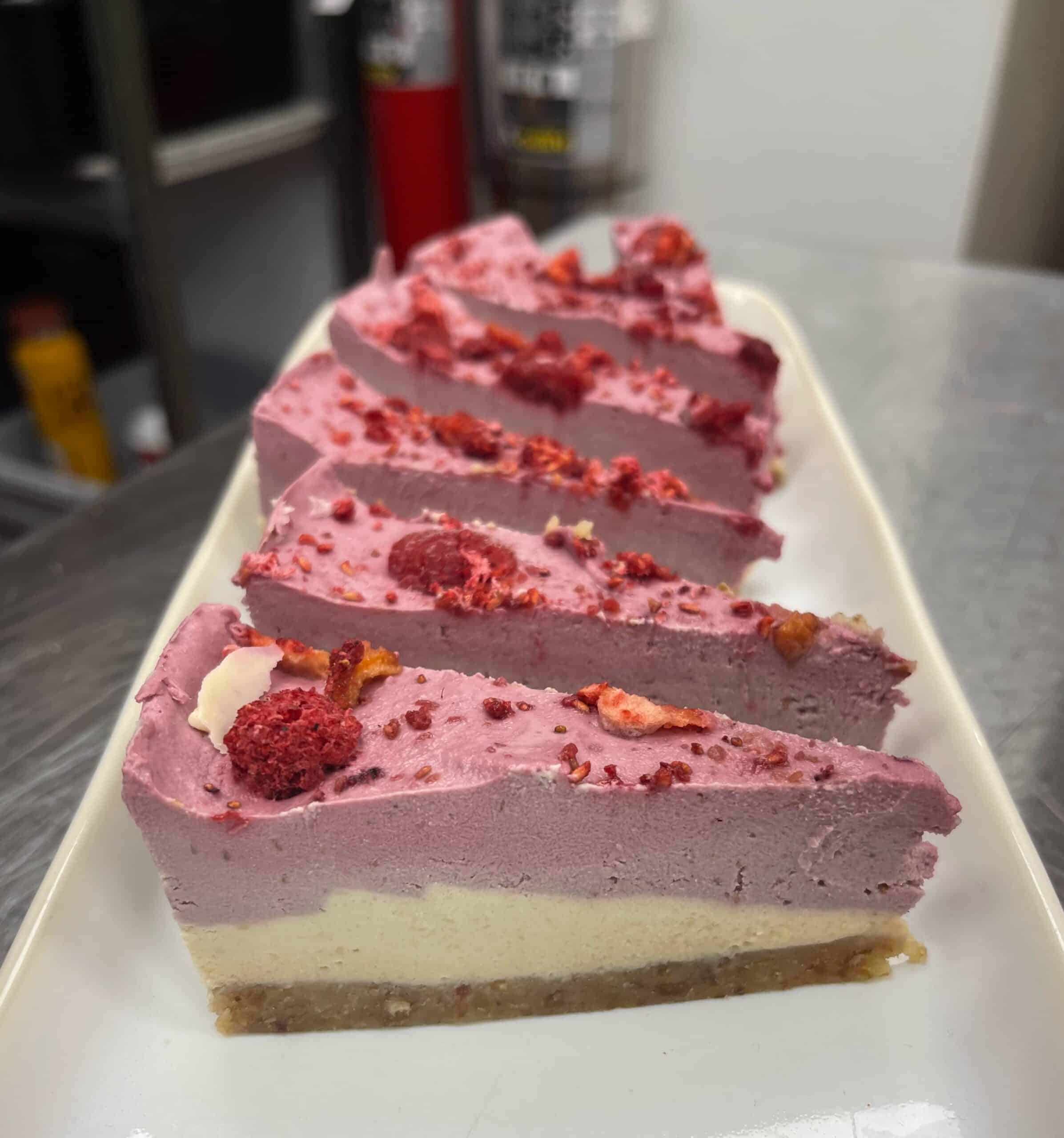 NO-BAKE VEGAN RASPBERRY CHEESECAKE | Skyterra at Home